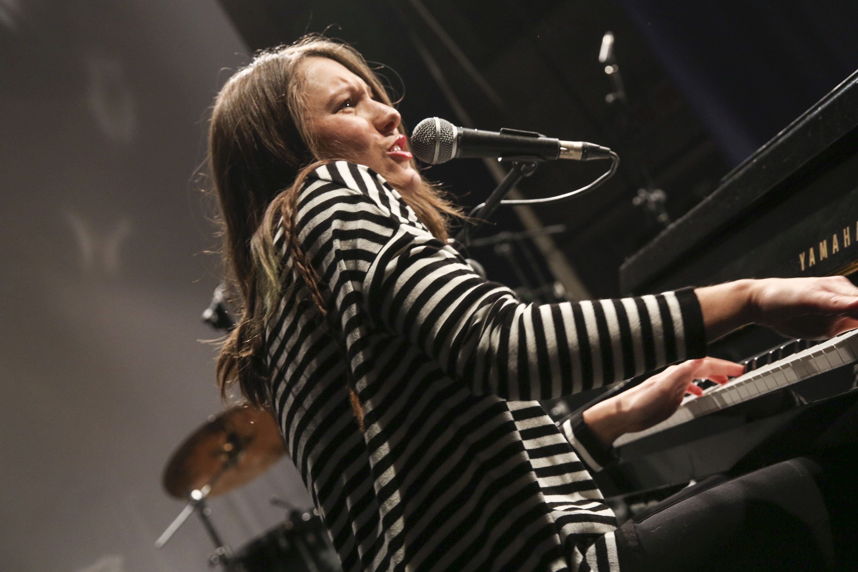 Giulia, che ha fretta di diventare adulta - Buttanissima Sicilia