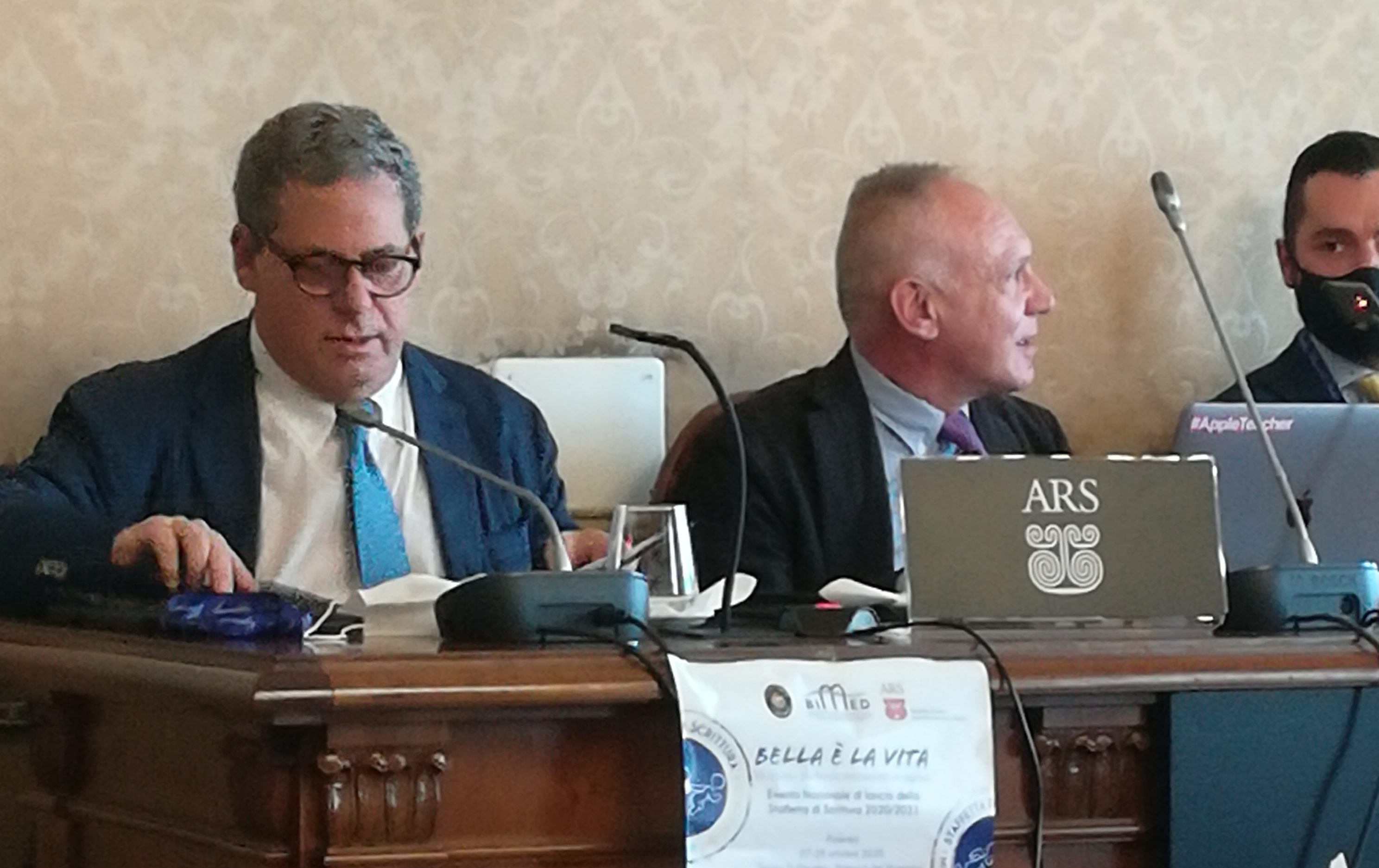 Palermo. Via alla staffetta di scrittura - Buttanissima Sicilia Palermo. Via alla staffetta di scrittura - Buttanissima Sicilia