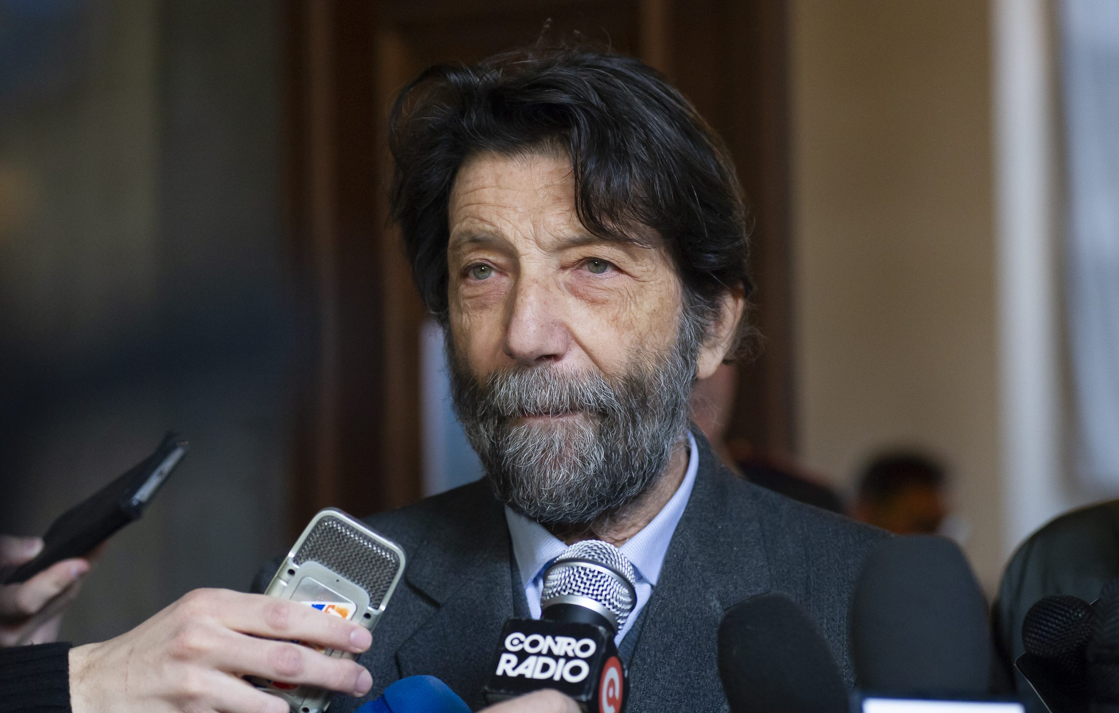 La replica del filosofo: s’è bevuto il cervello - Buttanissima Sicilia