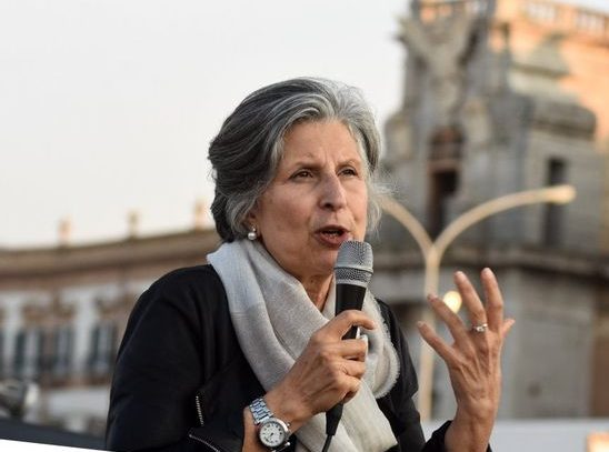 Giuseppina Torregrossa e la sua Sicilia di lava e di miele ...