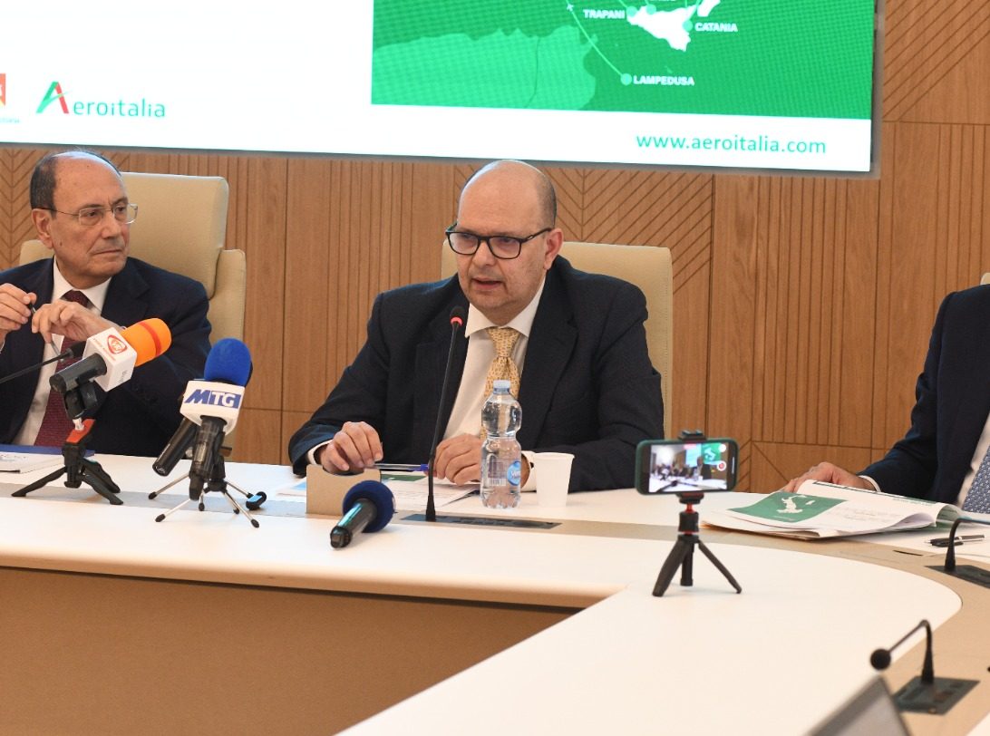 Aeroitalia non è quella pensata da Schifani - Buttanissima Sicilia