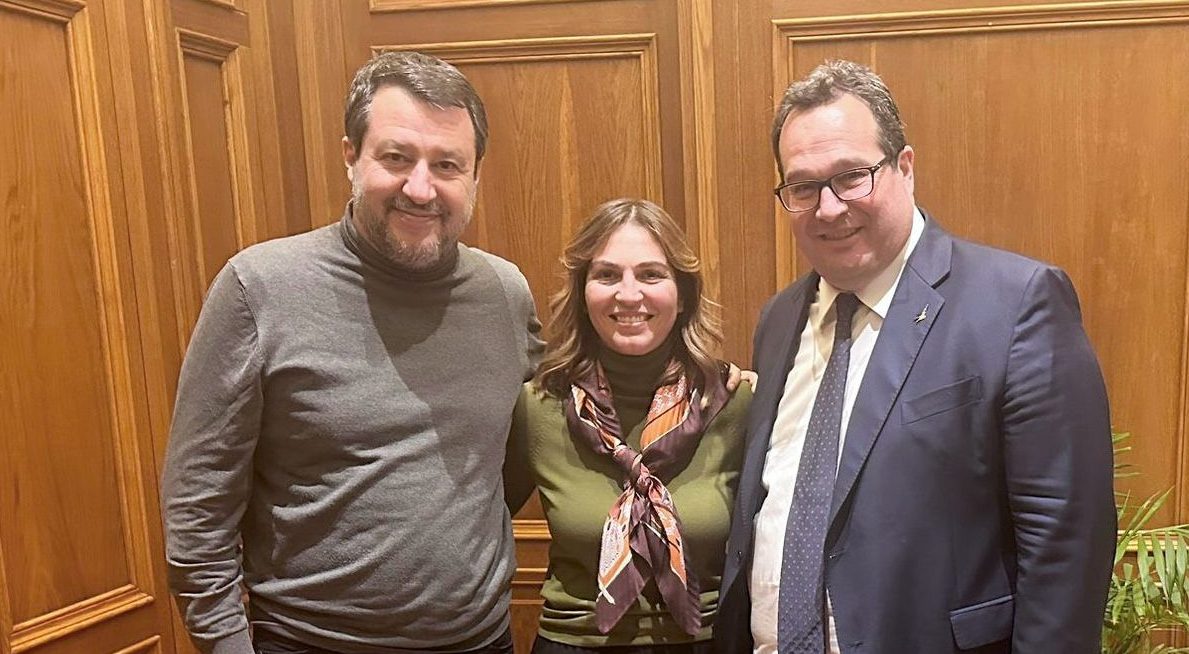 Lega, Salvini manda un traghettatore - Buttanissima Sicilia